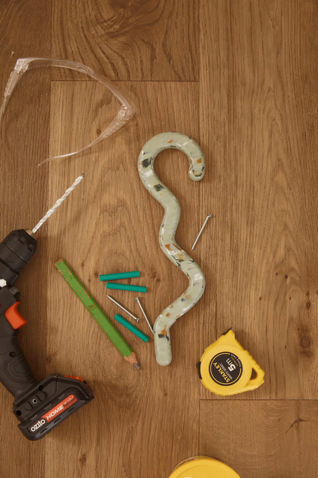 Installing the Baby Hook – AESTU